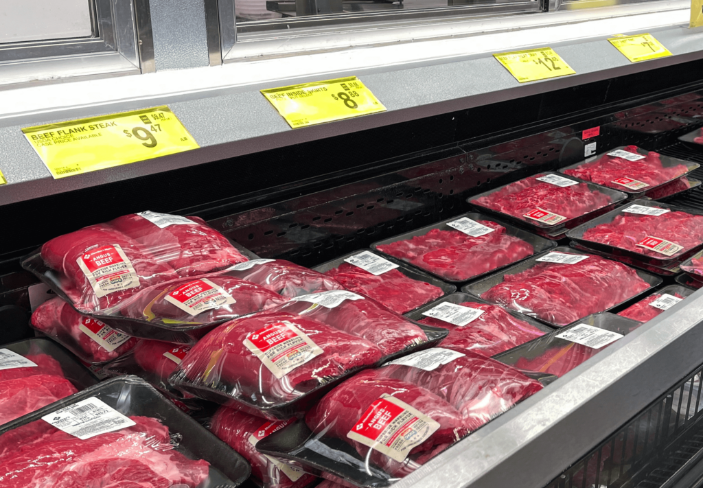 Farm Forward is Pushing Meat Companies to Take Action on Antibiotic ...